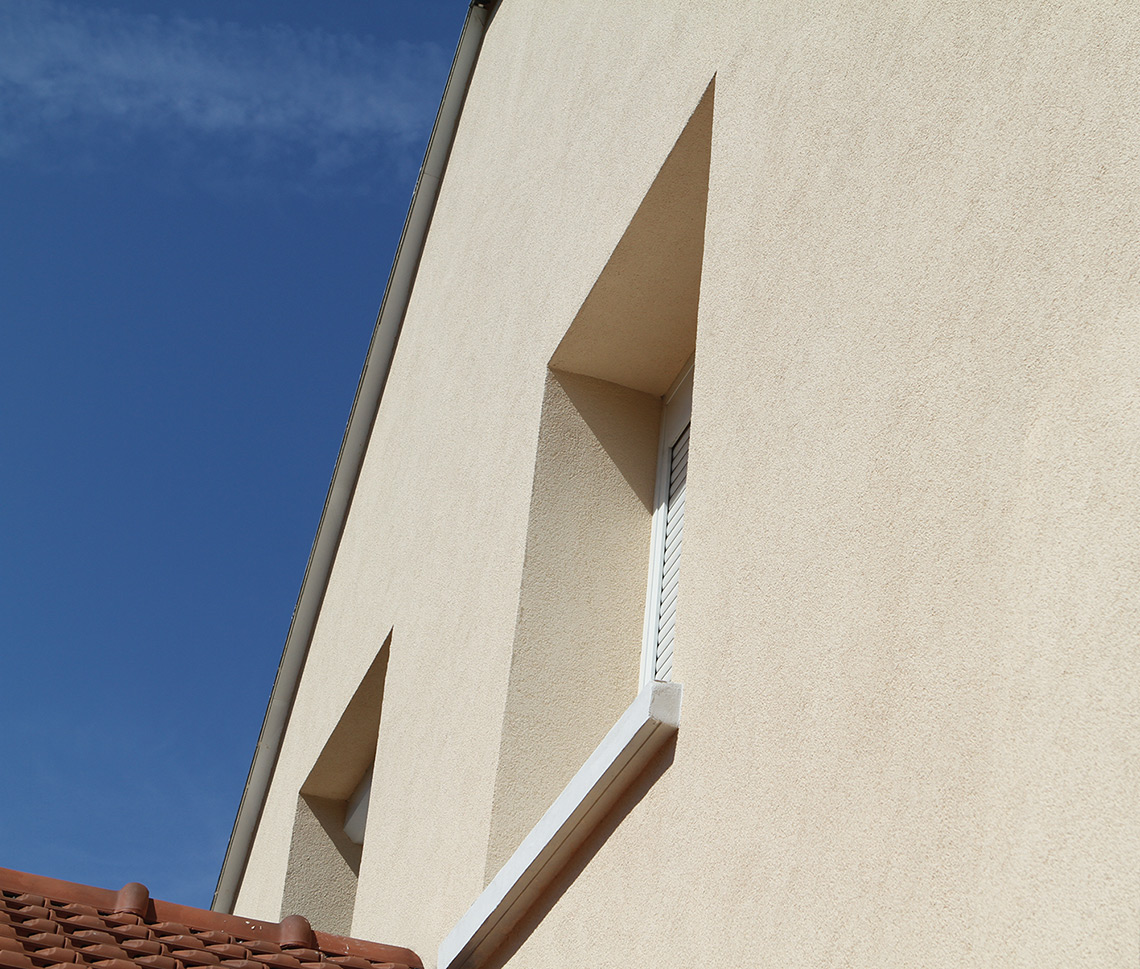 Ravalement de façade avec enduit technique - Habitat & Traditions