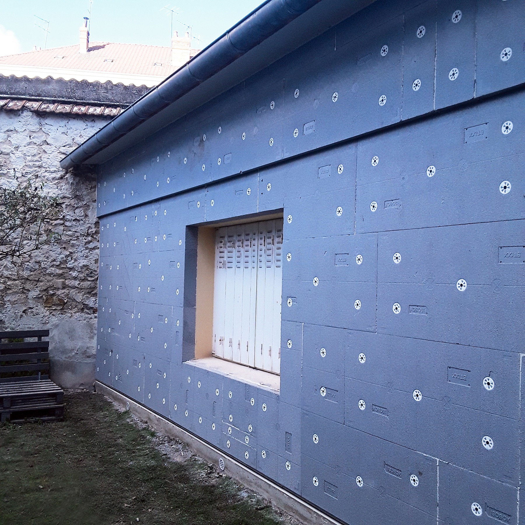 Isolation thermique et phonique d'un mur mitoyen, utile ou pas ...